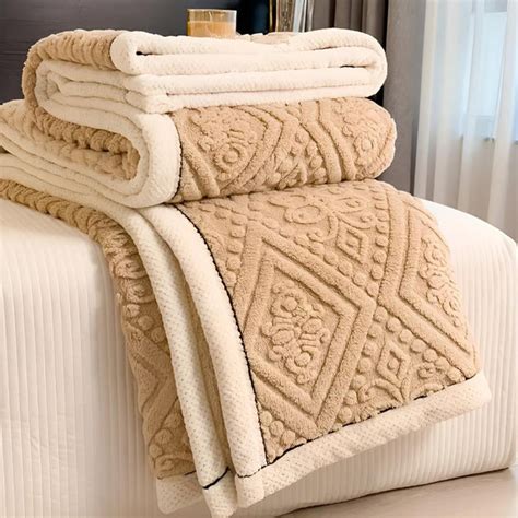 How To Fix Sherpa Blankets Refluff And Restore Softness Casa And Beyond