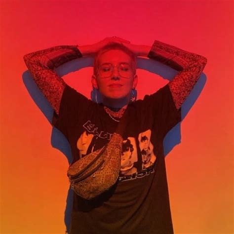𝕲𝖜𝖊𝖓𝖉𝖔𝖑𝖞𝖓 👽 𝕮𝖍𝖆𝖓𝖉𝖑𝖊𝖗 Gweneternalxretro On Threads