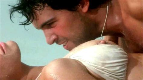 Naked Kelly Brook In Survival Island Naked Kelly Brook In Survival Island