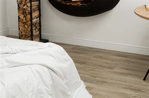 Кварц-винил Vinilam Cork Premium 22,5x122
