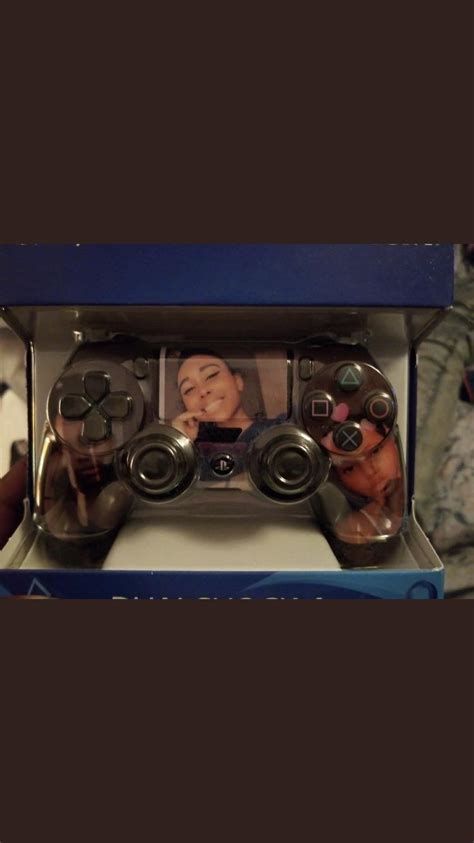 Girlfriends Face All Over A PS Controller R ATBGE