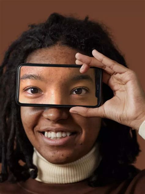 Lcd या Amoled आंखों के लिए कौन सी डिस्प्ले वाला फोन है बेस्ट Times