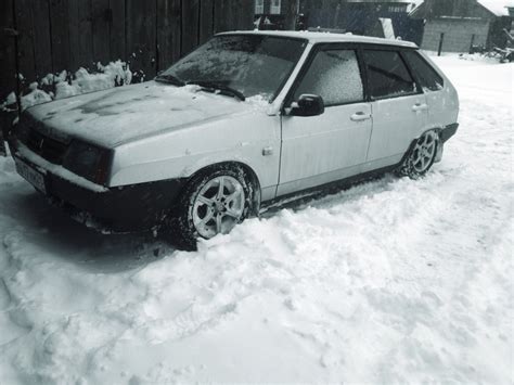 Снег валит — Lada 21093i 1 5 л 2003 года фотография Drive2