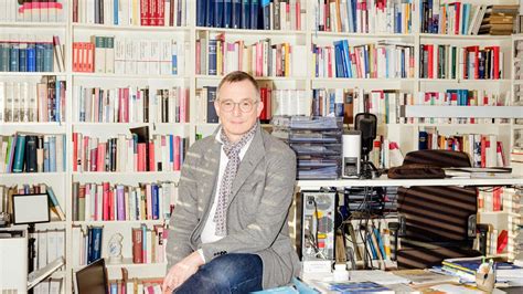 Historian Andreas Rödder explains how we learn better from crises - 24 ...