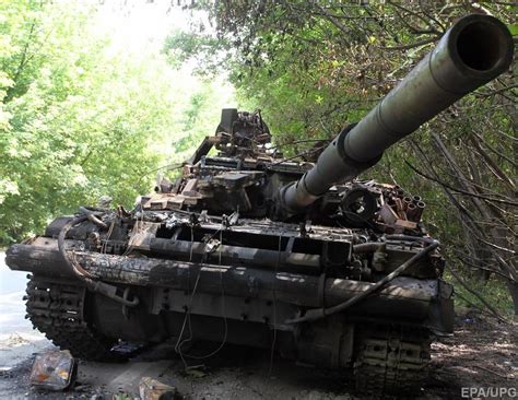 Українська армія знищила колону російської бронетехніки в секторі «Б танки прибули з Чечні