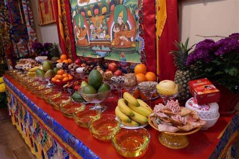 Усан тахил өргөх ёс Бурхан Монголын Бурханы Шашин