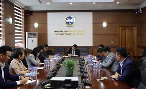 ТӨРИЙН ӨМЧИЙН БОДЛОГО ЗОХИЦУУЛАЛТЫН ГАЗРЫН ДАРГА Б ЦЭНГЭЛ МОНГОЛЫН ЭРЧИМ ХҮЧ ГЕОЛОГИ УУЛ