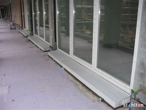 Progi I Elementy Osłonowe Ecomur Stahlton Polska Sp Z O O