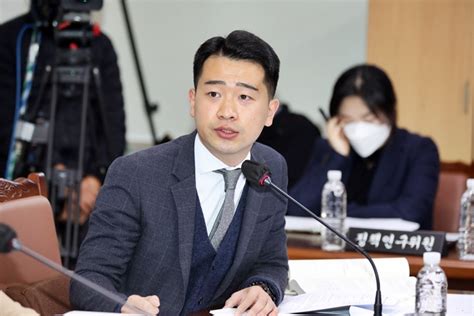 강경흠 제주도의원 성매매 혐의 검찰 송치 한라일보