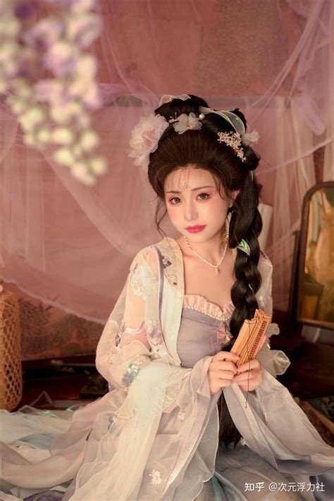 高分coser爆机少女喵小吉写真作品合集 知乎