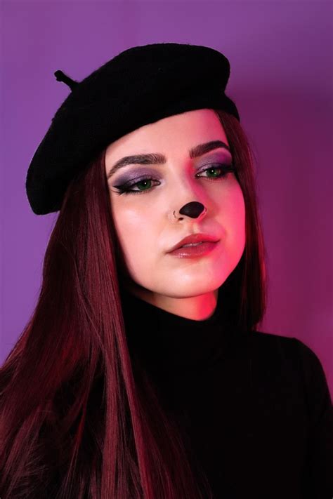 Beret Girl Cosplay Beret Girl Pretty Halloween Costumes Halloween Costume Outfits