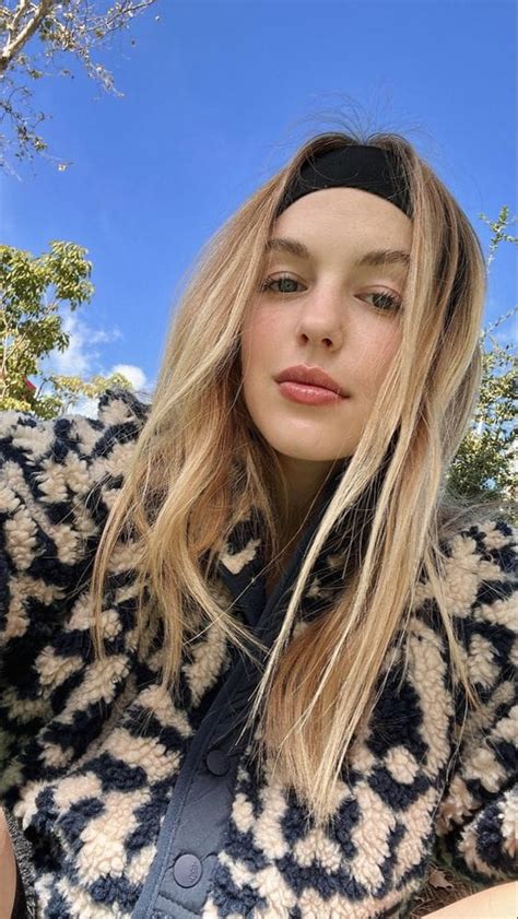 Gabby Thomas Pictures Hotness Rating 8 84 10