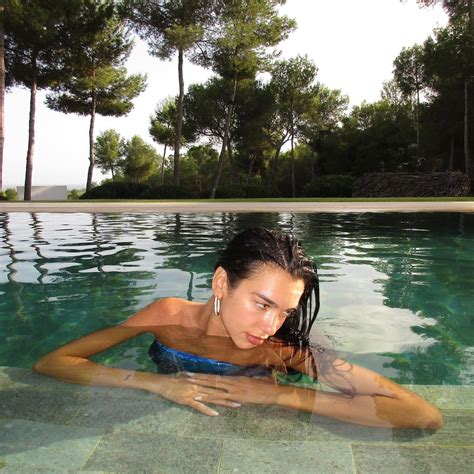 Dua Lipa Live From The Bathtub