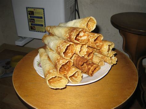 Вафельные трубочки со сгущеной начинкой