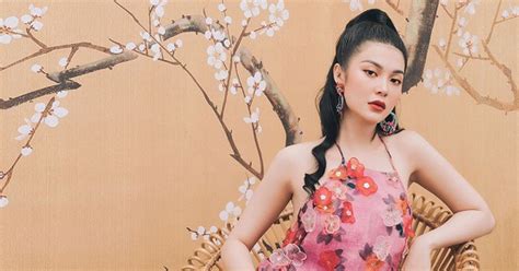 Ám ảnh Cái Tết Mặc Quần áo Từ Thiện Ca Sĩ Lily Chen Chi 10 Triệu Mua Hoa Quả Cúng Gia Tiên
