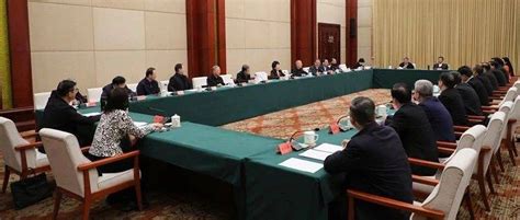 全国人大宪法和法律委员会调研组在石家庄调研立法地方工作