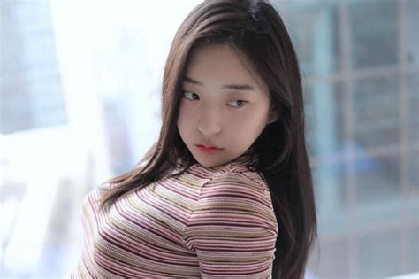 ‘맥심 모델 트위치tv 스트리머 신재은 또다시 남성 속옷만 입고 레전드샷 남겨…‘편안함에 중독된 재니 이창규 기자 톱스타뉴스