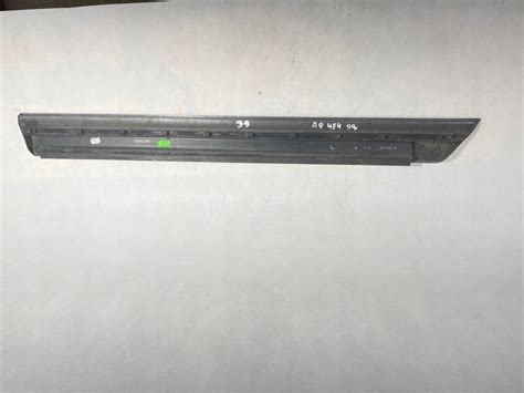 ТАБЛИЦА Audi A8 4e4 ЗА ЗАДНАТА ДЯСНА ВРАТА КРИК БГ