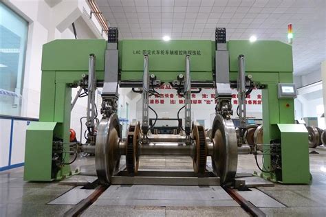 LA系列固定式车轮车轴相控阵探伤机
