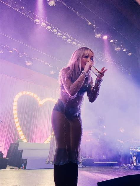 Pin On Eics Tour Sabrina Carpenter Sabrina Girl Meets World