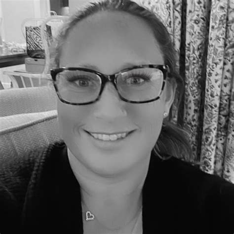 Allison Bookstagram Allisonreadsbooks • Threads Say More