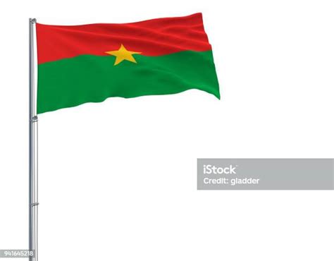 흰색 배경 3d 렌더링에 바람에 나 부 끼고 깃대에 부르키나파소의 국기를 격리 합니다 3차원 형태에 대한 스톡 사진 및 기타 이미지 3차원 형태 국기 군사 Istock
