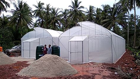 แล้วเสร็จครับ 👉โรงเรือนทรงฟันเลื่อย ขนาด6x20m 👉 ราวแขวนเมล่อน 👉 ระบบน้ำหยด พ่นฝอย อัตโนมัติ