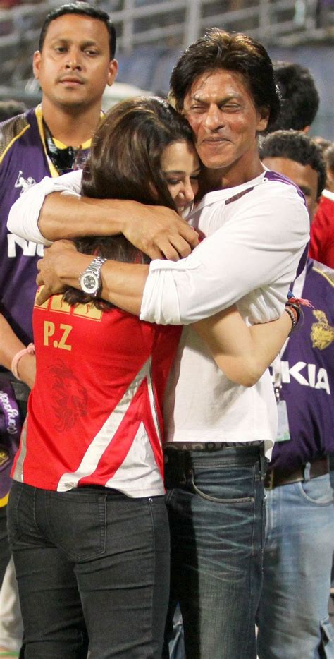 When Preity Zinta Hugged Shah Rukh Khan Dil Se