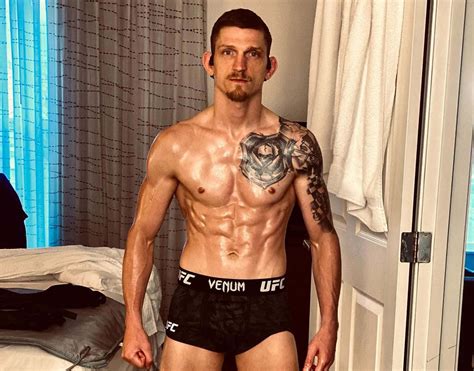 Download David Dvo K Oiled Physique Wallpaper Wallpapers Com