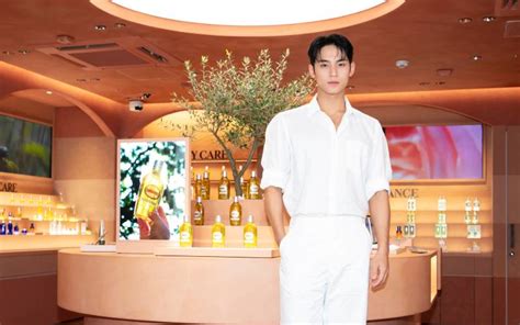 세븐틴 민규 록시땅 ‘아시아 최초 브랜드 앰배서더 발탁 하퍼스 바자 코리아