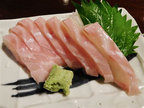 青ソイの刺身 神戸角打ち学会至福の立ち呑み Bloguru