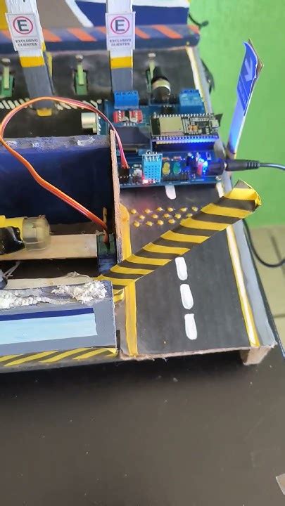 aplicación de servomotor en estacionamiento parte 1 esp32 micropython tesielecttonica