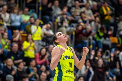 Pauline Astier Signs With New York Liberty And Reaches Czech
