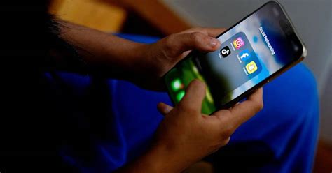 جمهوری اسلامی یک بلاگر زن افغان را به اتهام توهین به زنان ایرانی