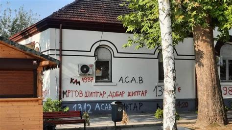 Графит со говор на омраза на киното Маџари Trn Mk