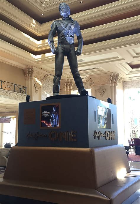 Statue History Michael Jackson At Lucinda Mckellar Blog