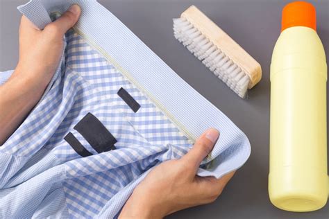 น้ำยาขจัดคราบหนัก 5 ยี่ห้อ แค่ป้ายแล้วขยี้ ไม่ต้องขัดก็ซักก็สะอาด