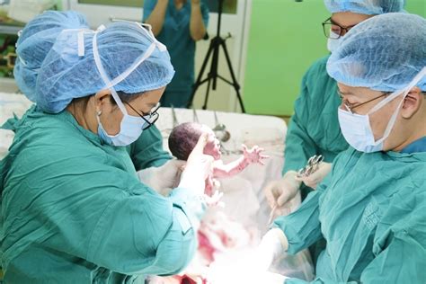 Tphcm C N N O I T Th Thai Nhi C U Em B Nguy C T Vong Trong B Ng M B O D N Tr