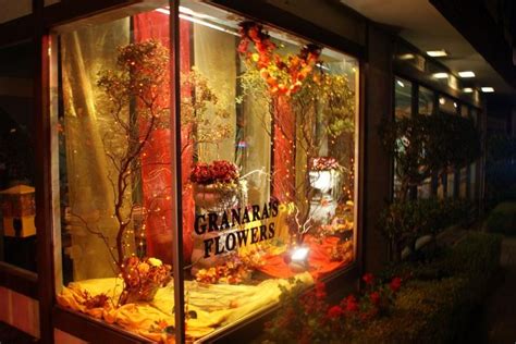 Fall Window Display Ideas