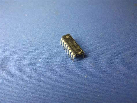 Uln2003a Motorola Uln2003 16 Pin Dip Darlington Transistor Array Rare