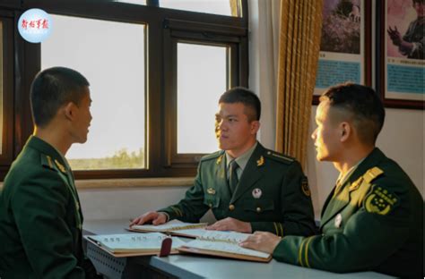 解放军报 催人奋进全军官兵认真学习党的二十大报告 欢迎访问空军军医大学第四军医大学