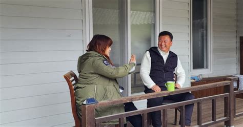 폐허로 변하는 고향 볼 수 없어”카메라 든 시골 유튜버