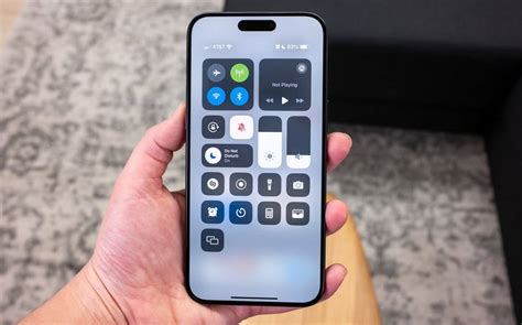 Почему на Айфоне нажимается экран сам по себе, и что с этим делать ...