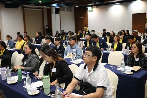 Fm100 Cmu สถานีวิทยุเสียงสื่อสารมวลชน