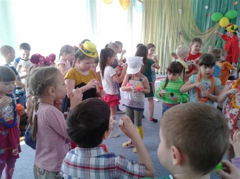 «День Смеха в детском саду Фотоотчет 11 фото Воспитателям детских садов школьным учителям