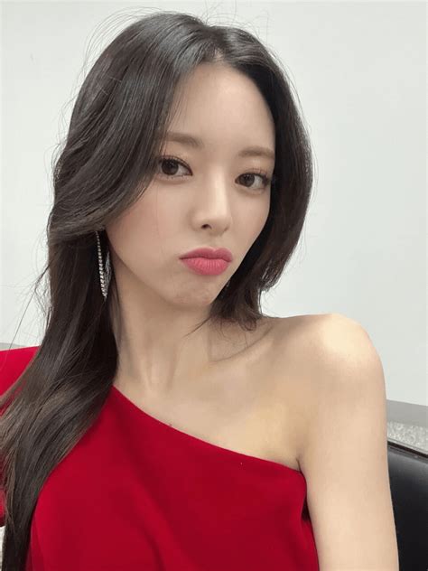 211225 Itzy Yuna R Shinyuna