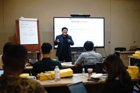 Algoritma Data Science School On Linkedin Cimbniaga