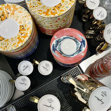 토우드 모듈가구편집샵 루이초 미러컵 많이 모여 있을수록 빛이 나는 브랜드입니다 Instagram