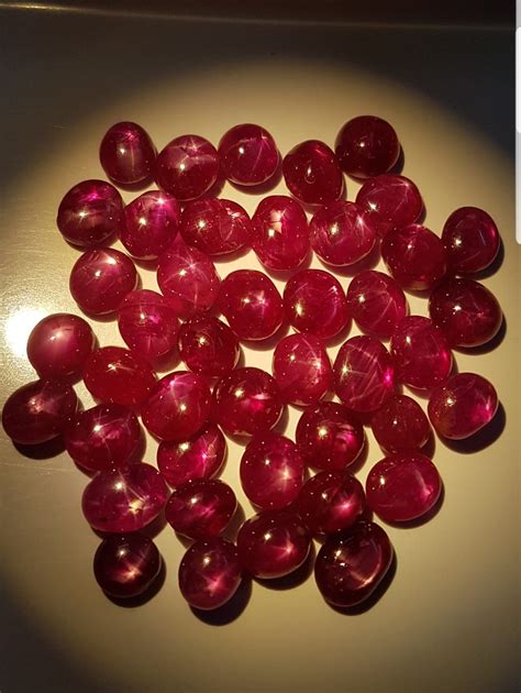 ျမန္ မာ ့ ပတၱျမား နီလာႏွင္ ့ အျခား ေက်ာက္ ျမတ္ ရတနာ မ်ား ေရာင္ းဝယ ္ ေရး