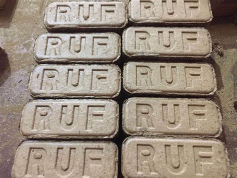 Паливні брикети Купити Брикети екологічне опалення за вигідними цінами від виробника в